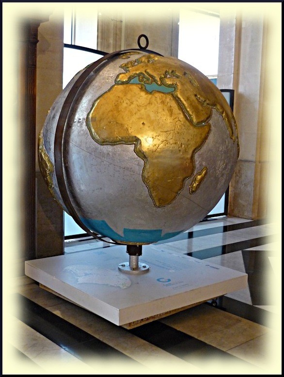 Cool globes (34) - Coincoin et Coincouinette